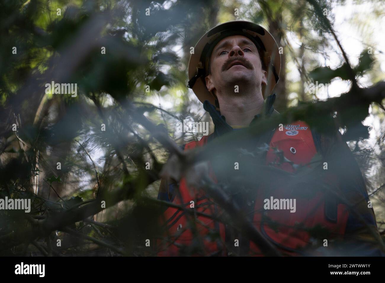 Washington State Department of Natural Resources geologist Mitch Allen ...