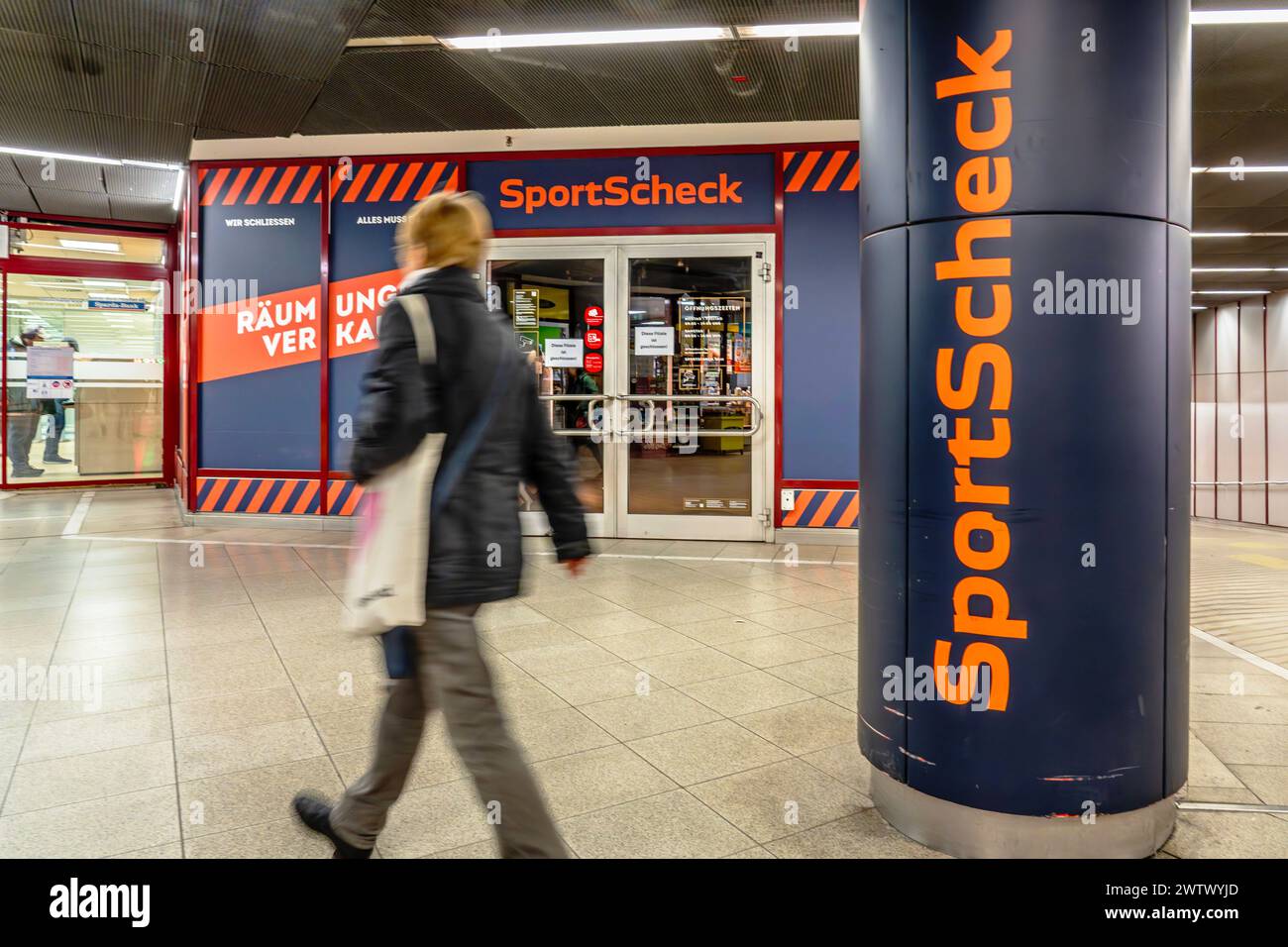 Geschlossene SportScheck-Filiale im Ostbahnhof, München, März 2024 ...