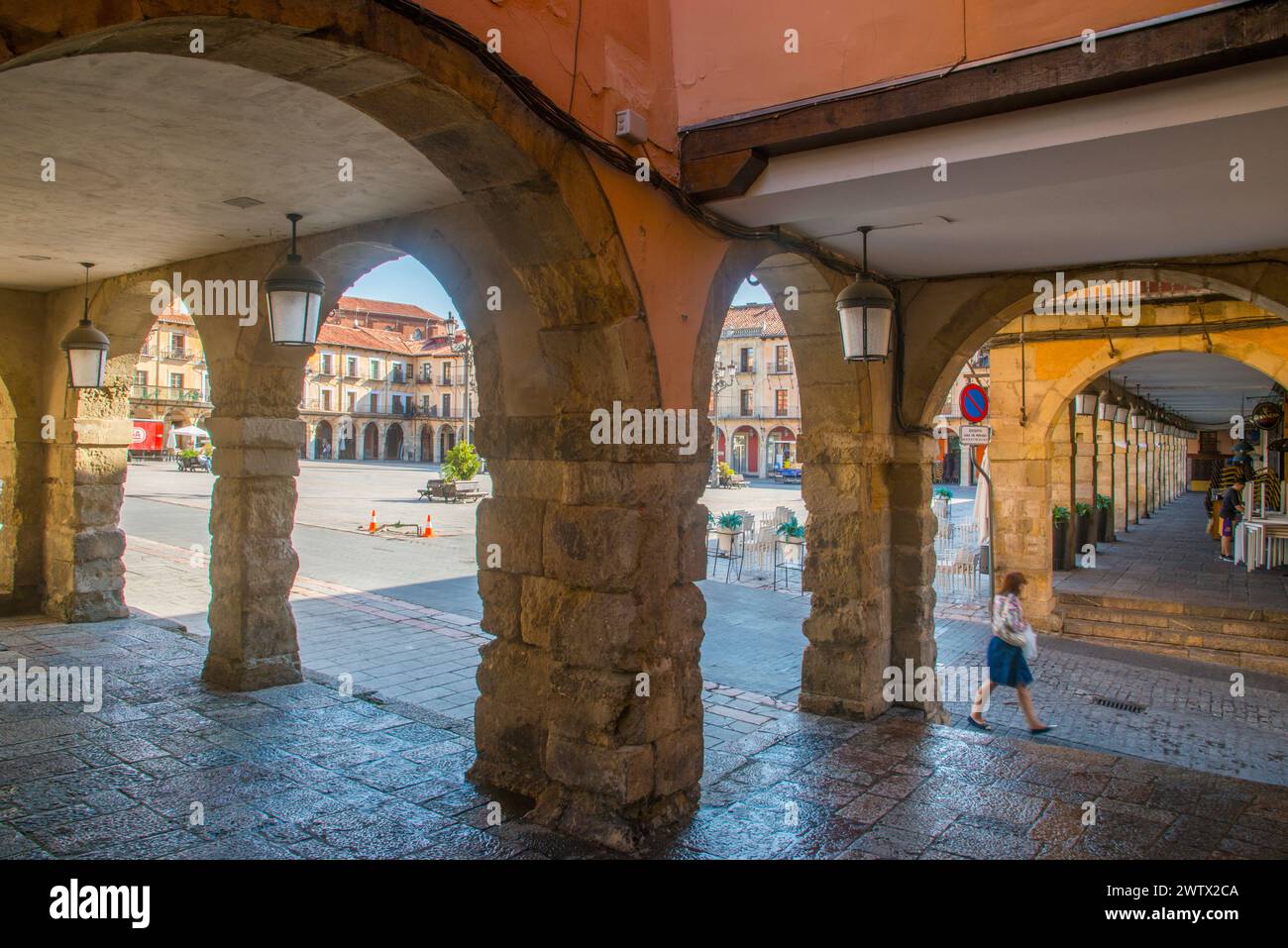 Arcade antiguo hi-res stock photography and images - Alamy
