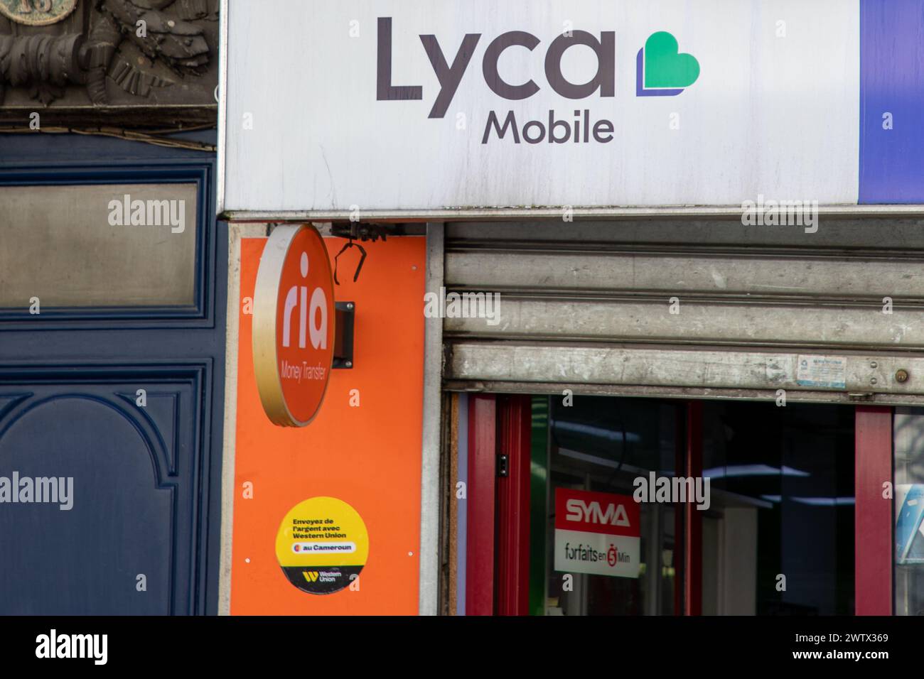 Bordeaux , France - 03 17 2024 : Lycamobile logo text and western union ...