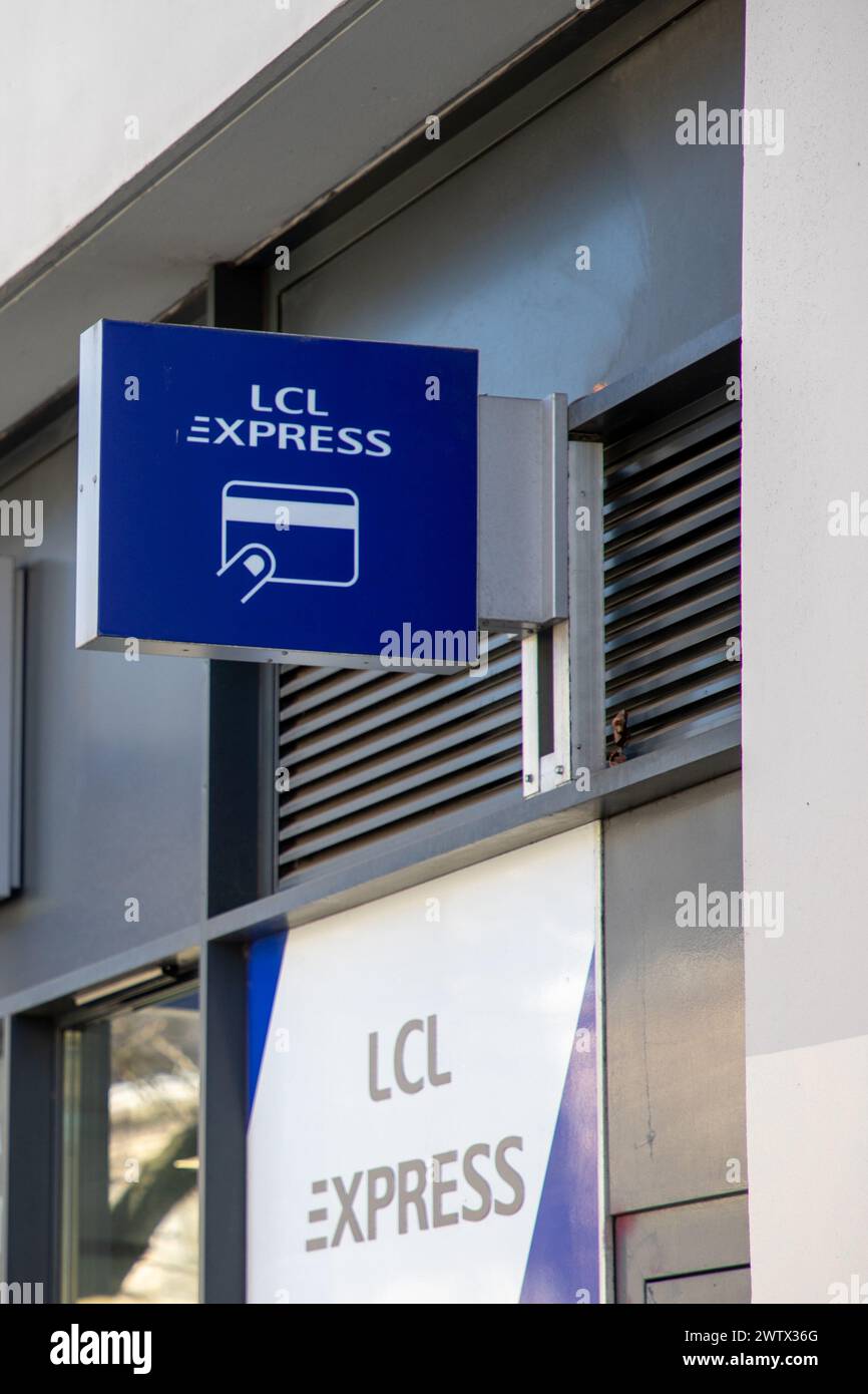 Bordeaux , France - 03 12 2024 :: LCL express logo brand and sign text ...