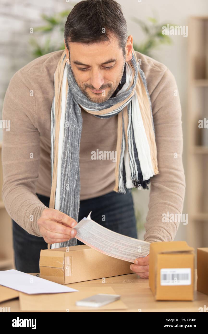 Sending mail home hi-res stock photography and images - Alamy