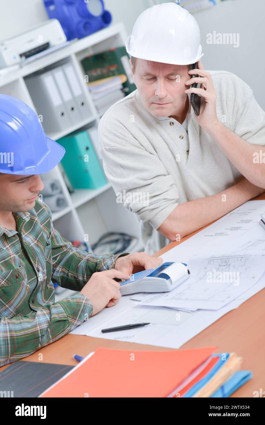 Crunching numbers hi-res stock photography and images - Alamy