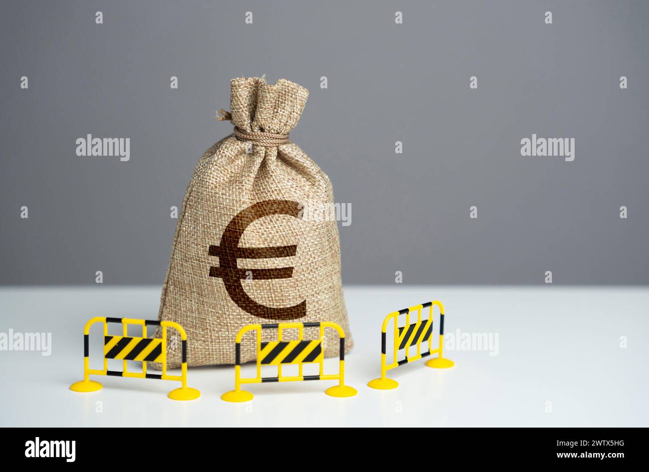 Accountability frameworks hi-res stock photography and images - Alamy