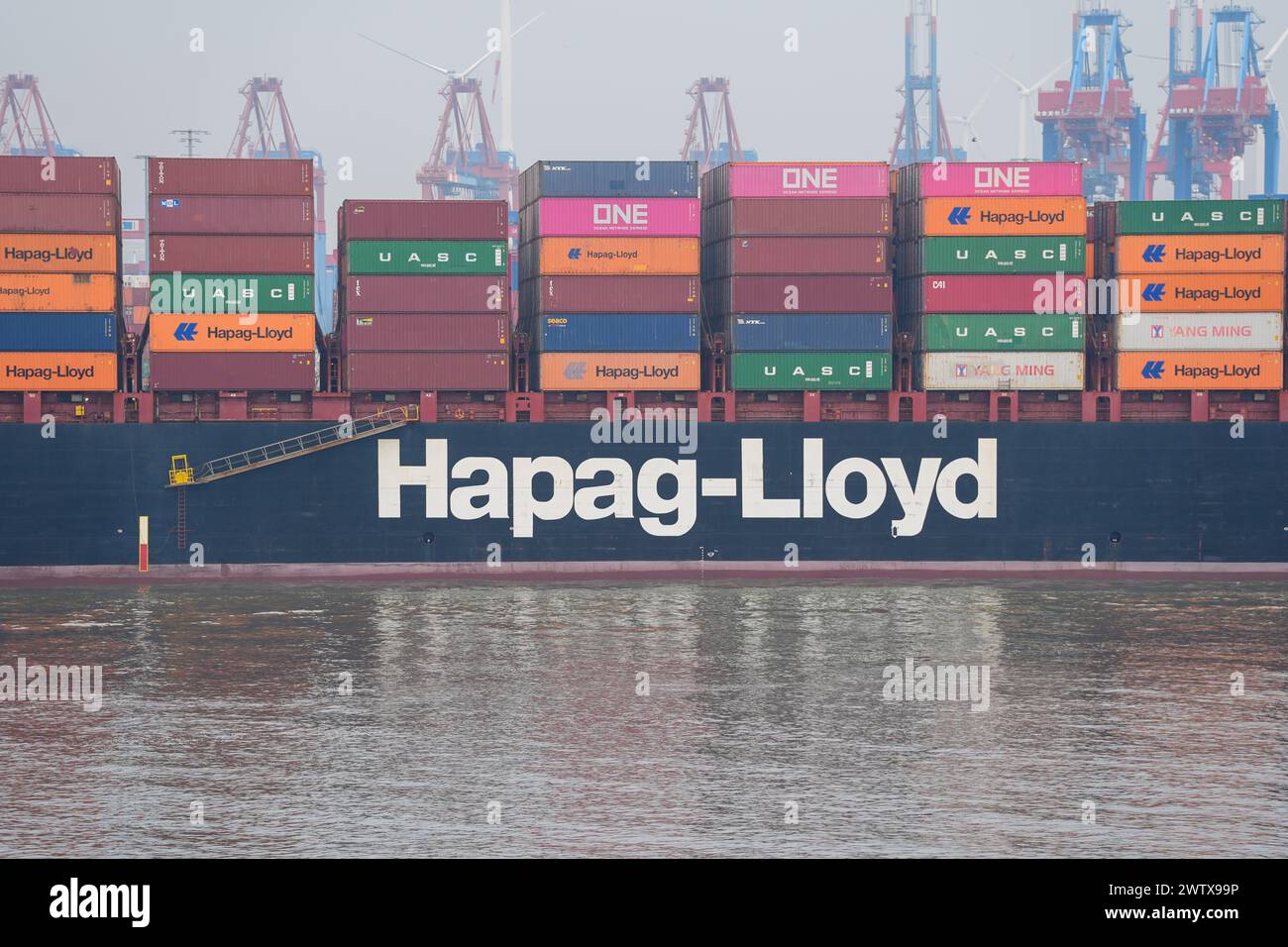 20 March 2024, Hamburg: The Hapag-Lloyd container ship "Potomac Express ...