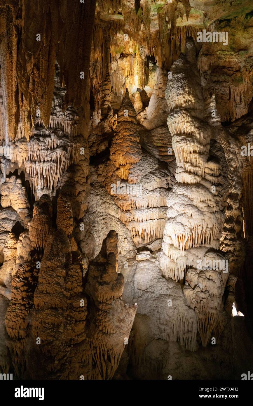 The Luray Caverns in Northern Virginia Stock Photo - Alamy