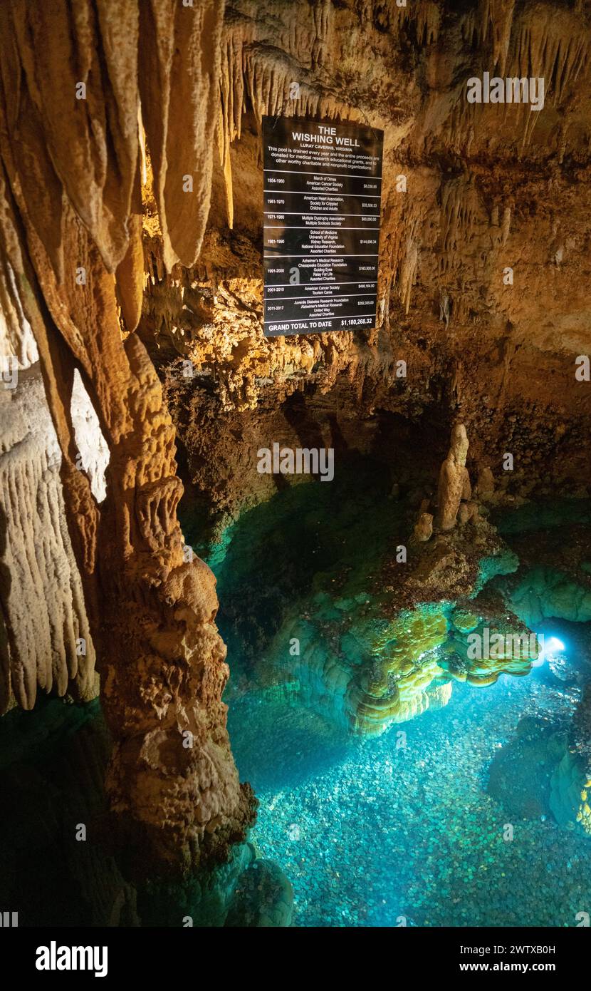 Blue cave water hi-res stock photography and images - Alamy