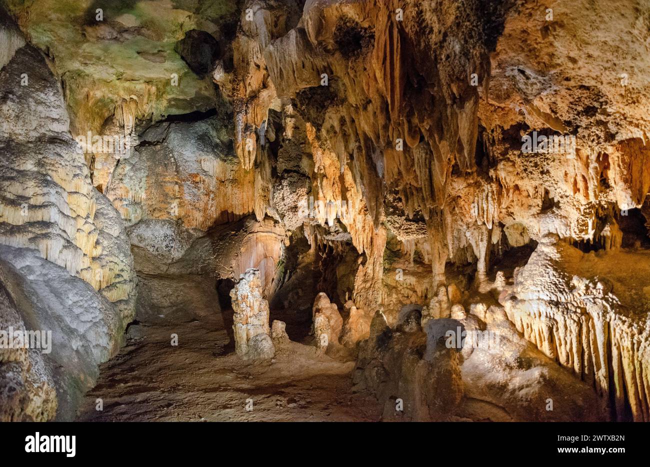The Luray Caverns in Northern Virginia Stock Photo - Alamy