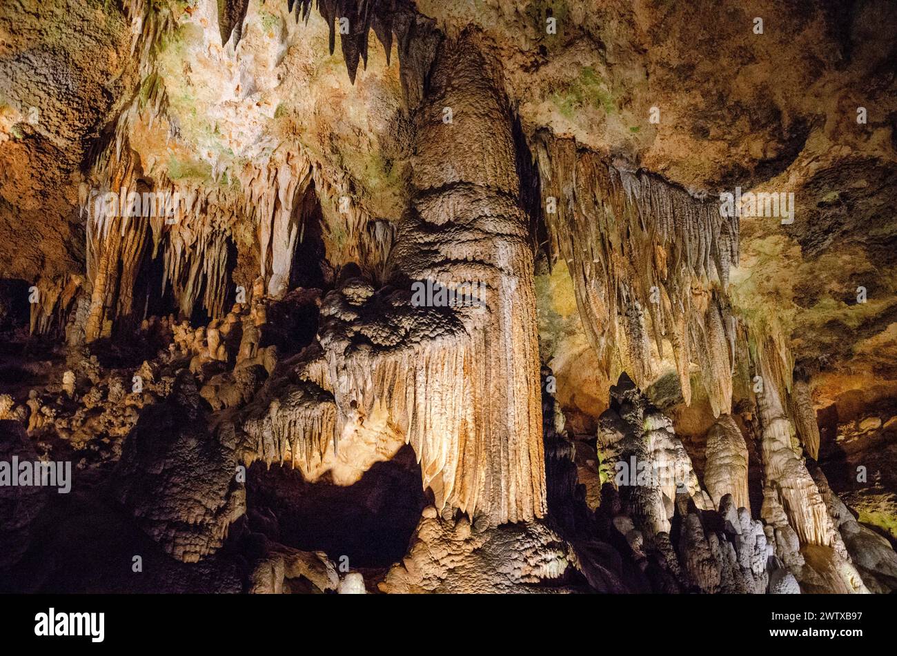The Luray Caverns in Northern Virginia Stock Photo - Alamy