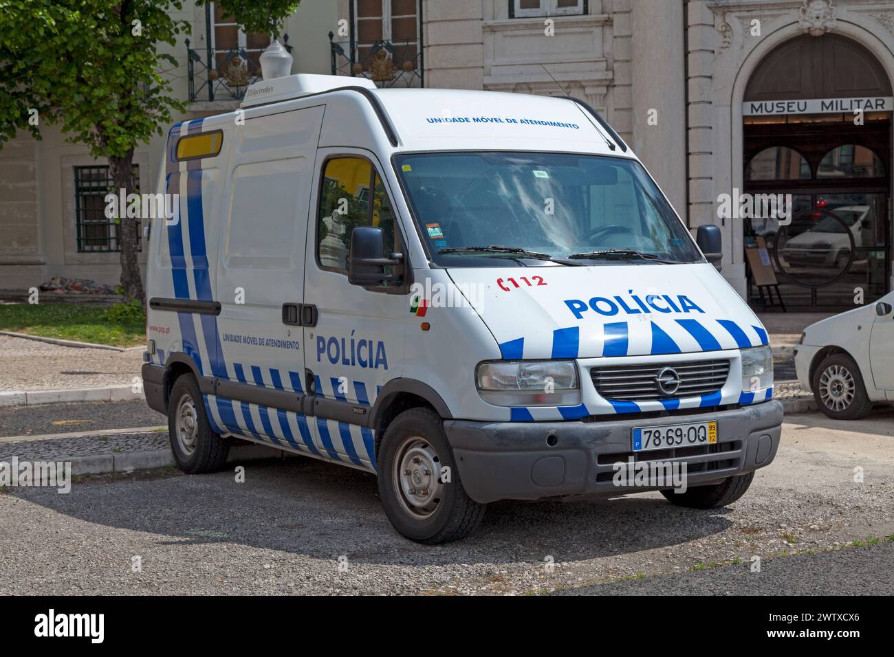 Policia unidade movel de atendimento hi-res stock photography and ...