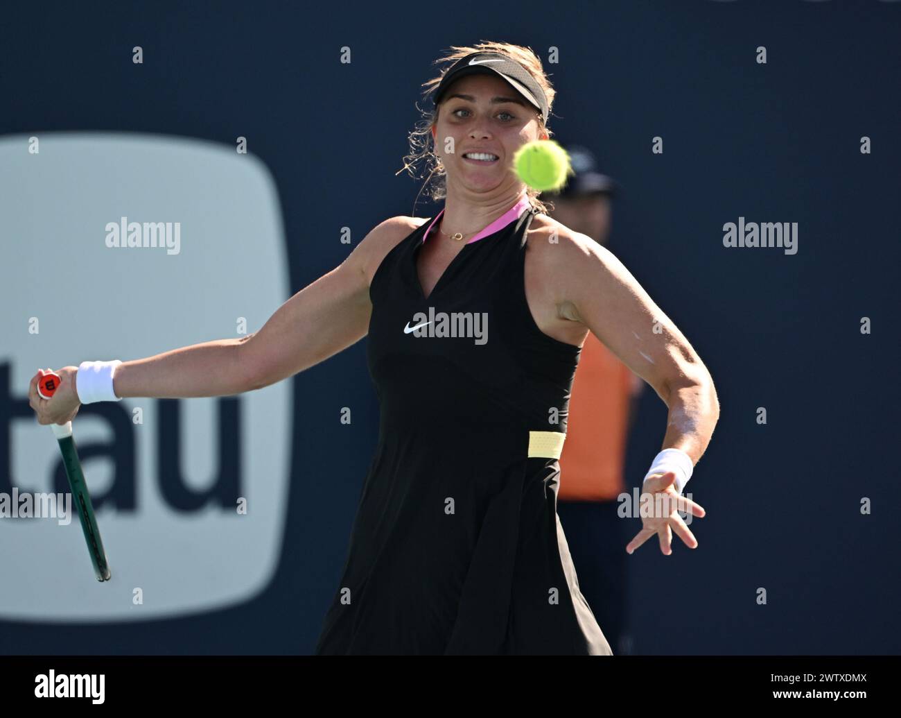 Simona halep 2024 hi-res stock photography and images - Alamy