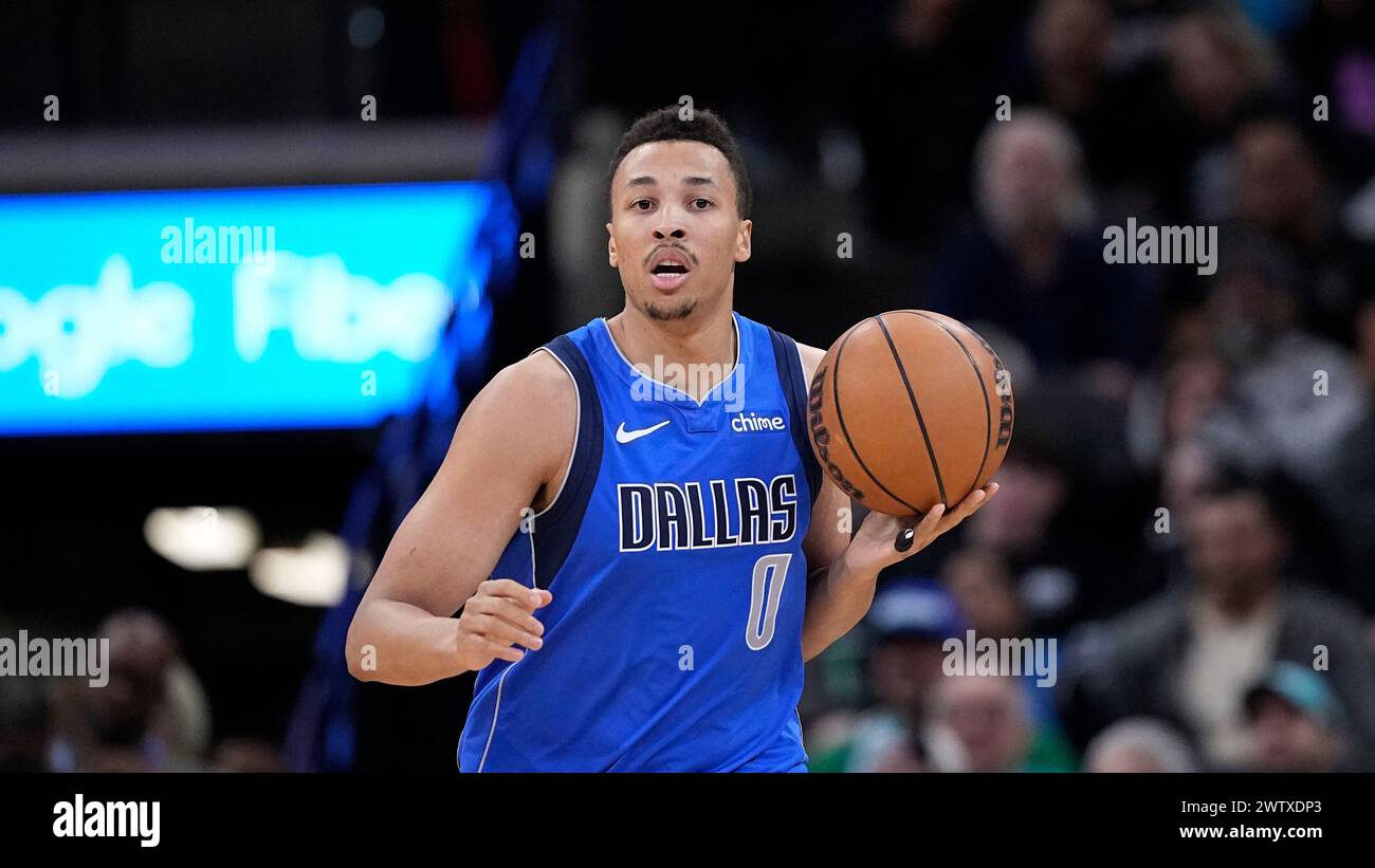 Dallas Mavericks guard Dante Exum (0) during the first half of an NBA ...