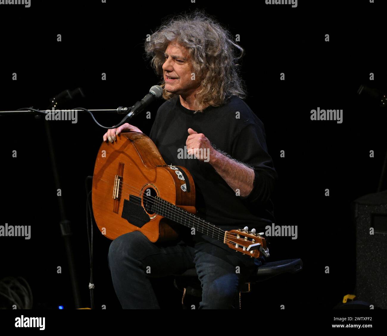 Fort Lauderdale, FL, USA. 19th Mar, 2024. Pat Metheny performs during ...
