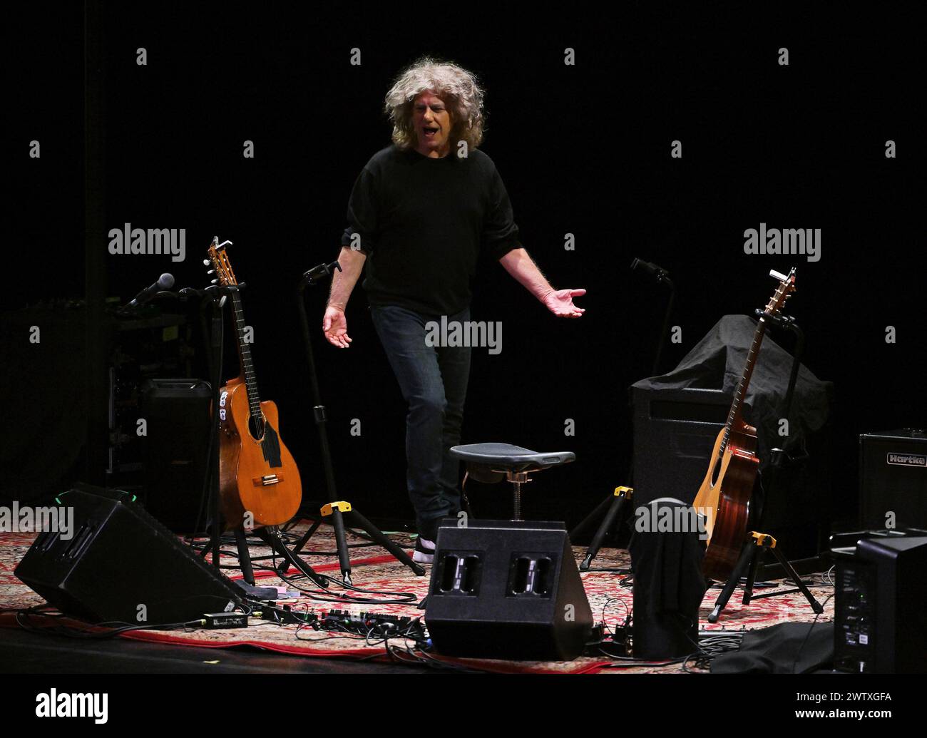 Fort Lauderdale, FL, USA. 19th Mar, 2024. Pat Metheny performs during ...
