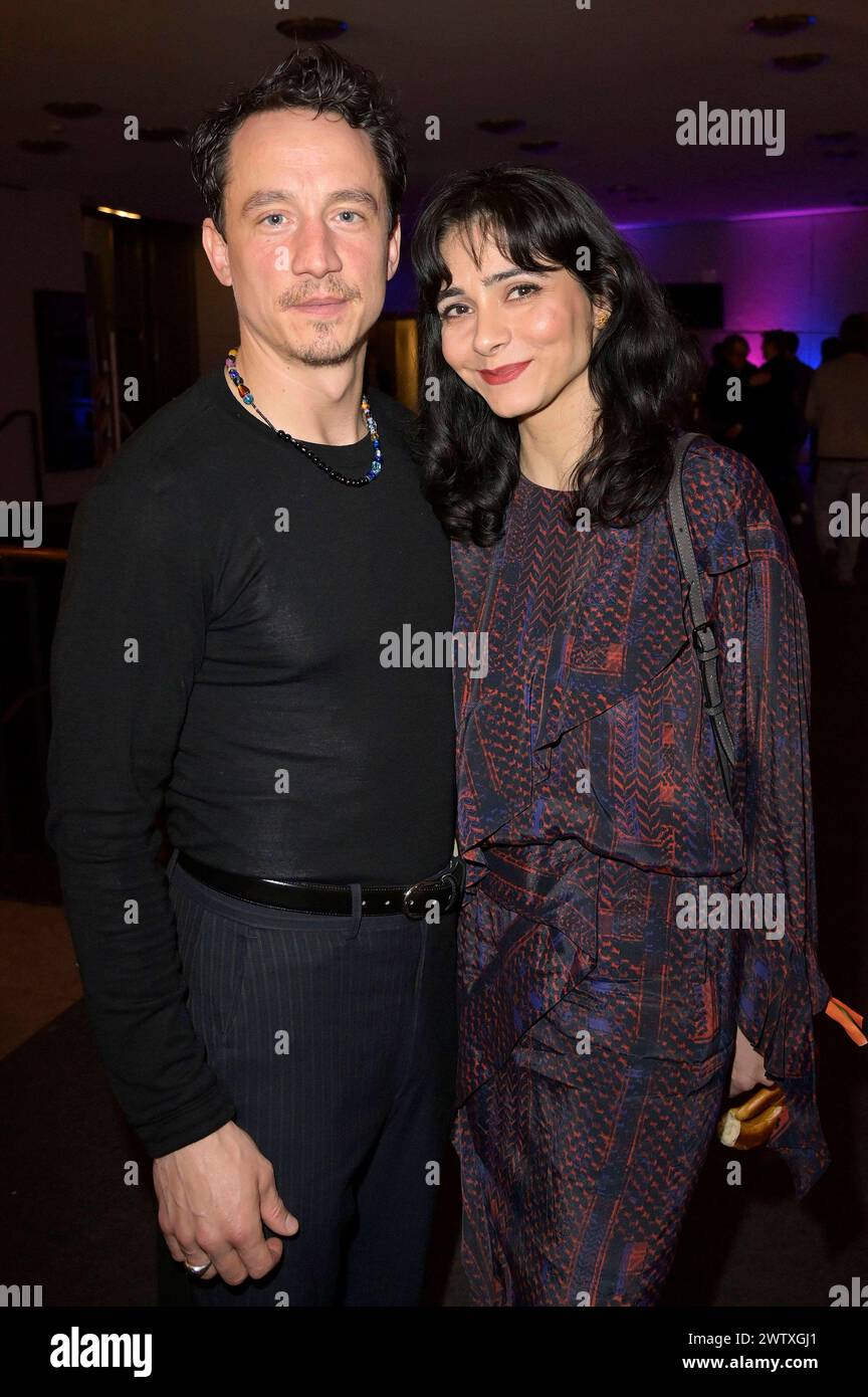 Laurence Rupp und Pegah Ferydoni bei der Premiere der Fernsehserie ...