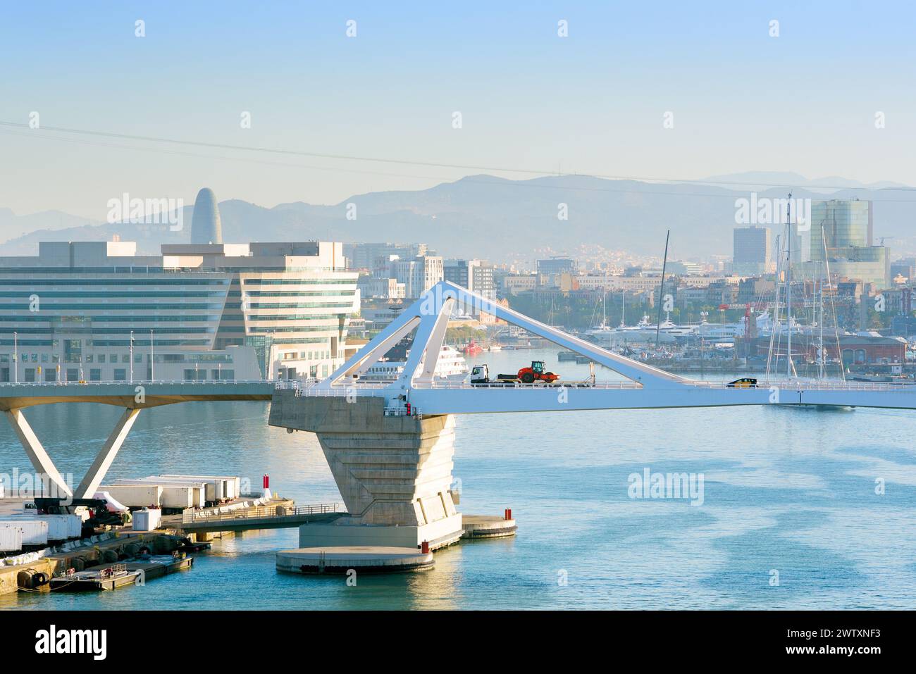 Industrial bridge architecture hi-res stock photography and images - Alamy