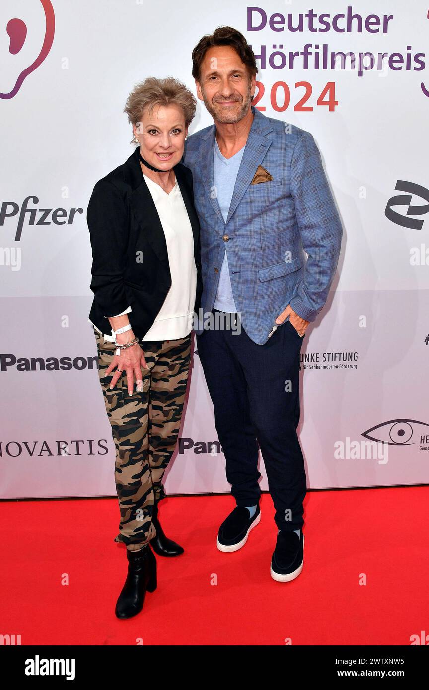 Tanja Schumann und Falk-Willy Wild bei der Verleihung des 22. Deutschen ...