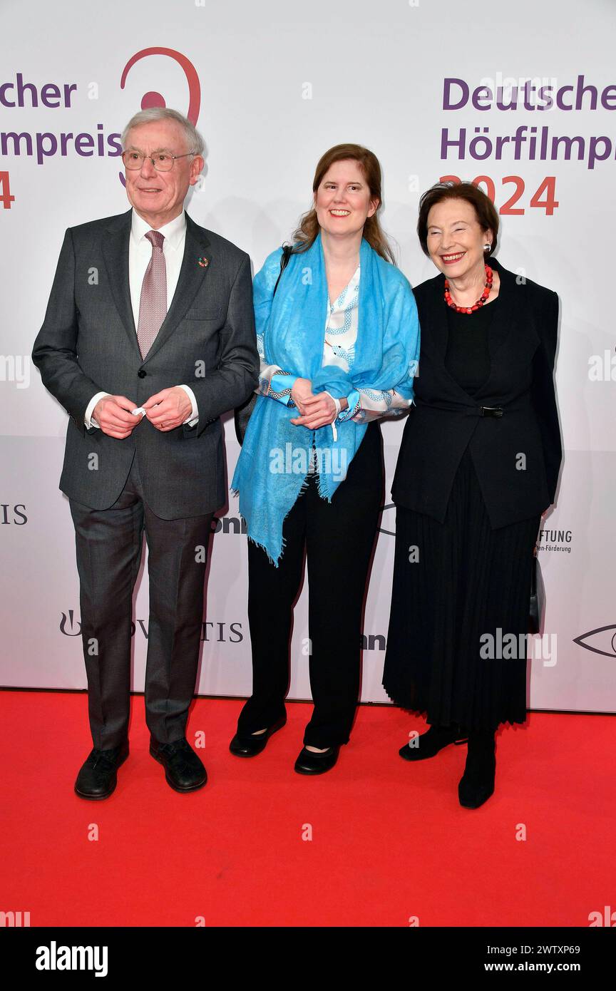 Horst Köhler mit Ehefrau Eva Luise Köhler und Tochter Ulrike Köhler bei ...