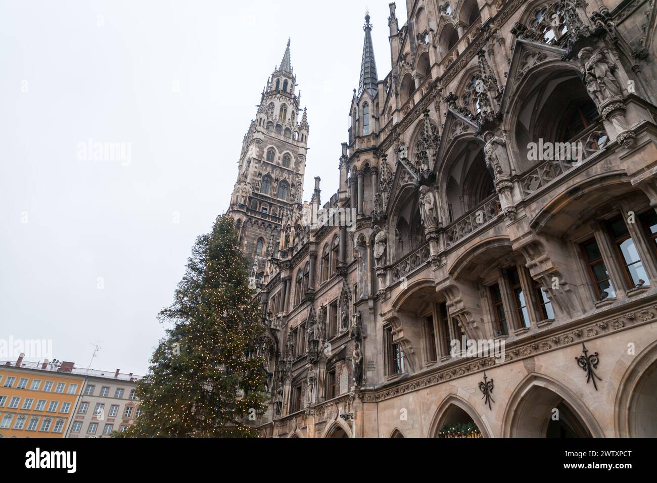 Munich, Germany - December 26, 2021: The Rathaus-Glockenspiel in Munich ...