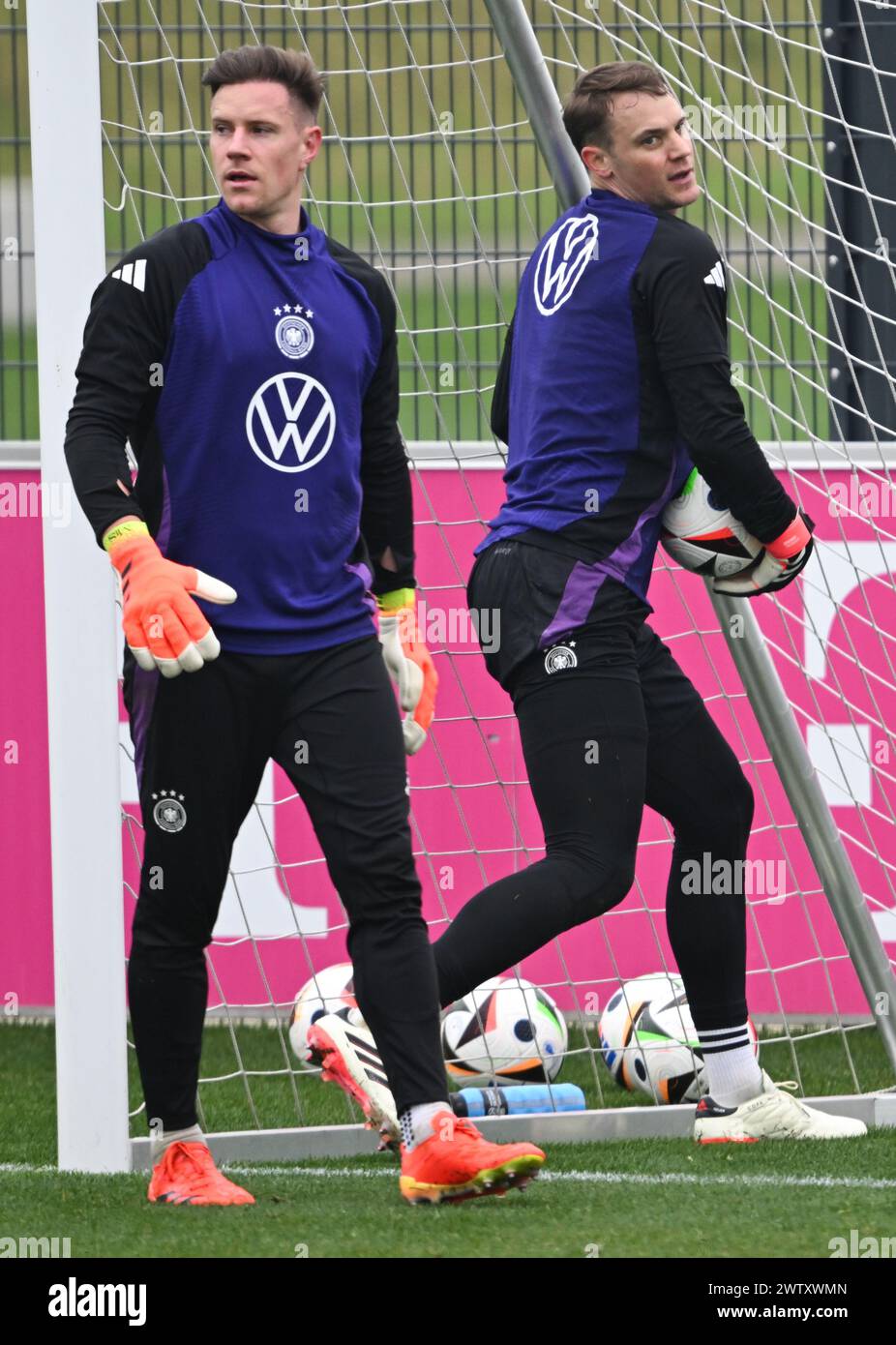 19 March 2024, Hesse, Frankfurt/Main: Soccer: National team, before the ...