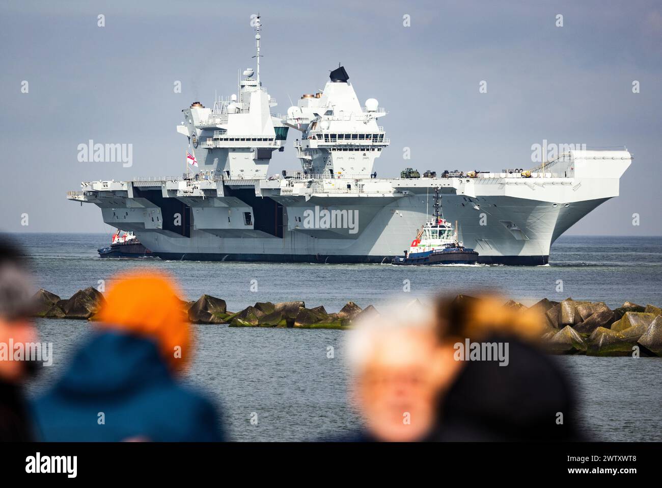 Hmns prince of wales hi-res stock photography and images - Alamy