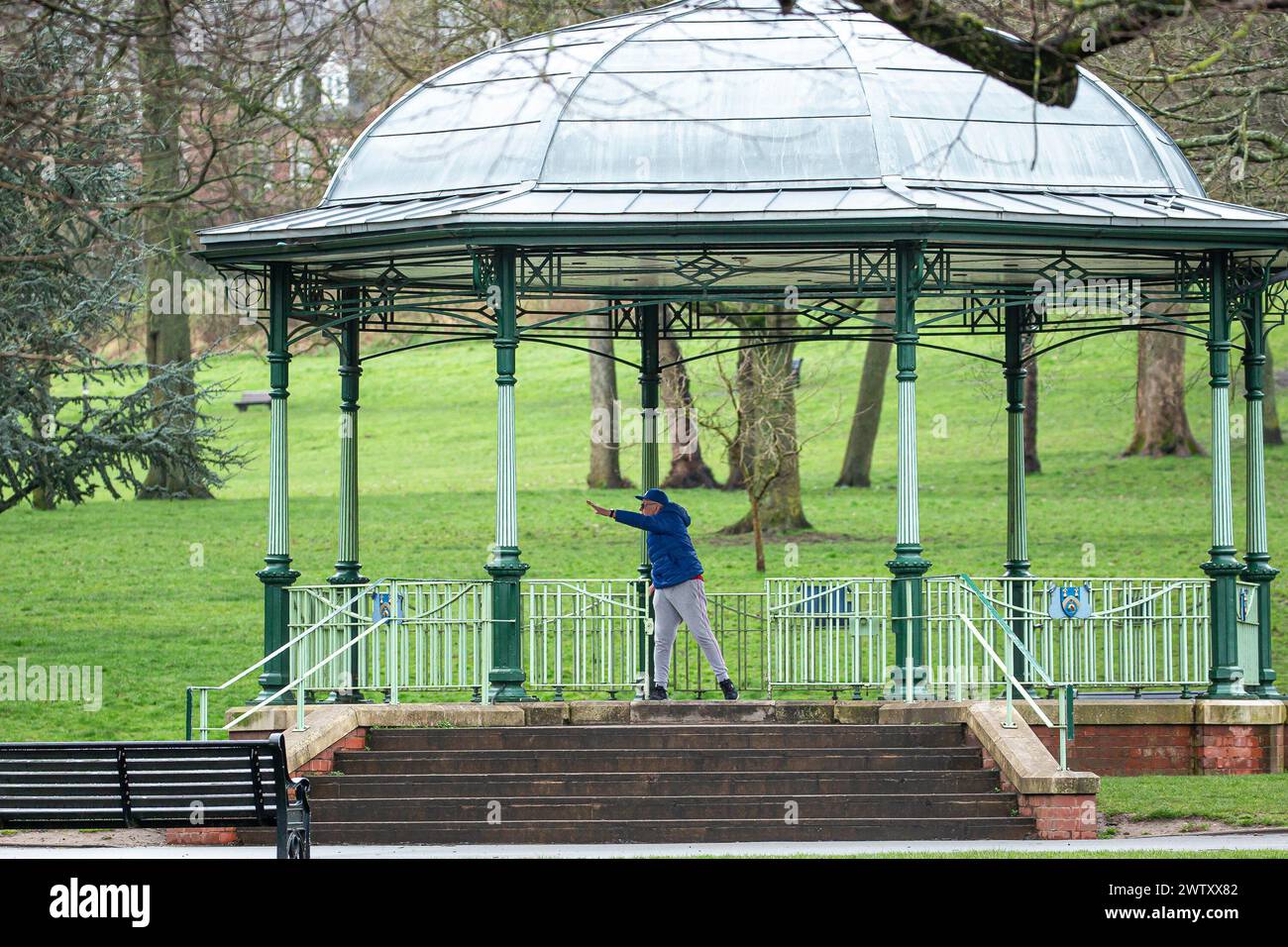Stevens park bandstand uk hi-res stock photography and images - Alamy