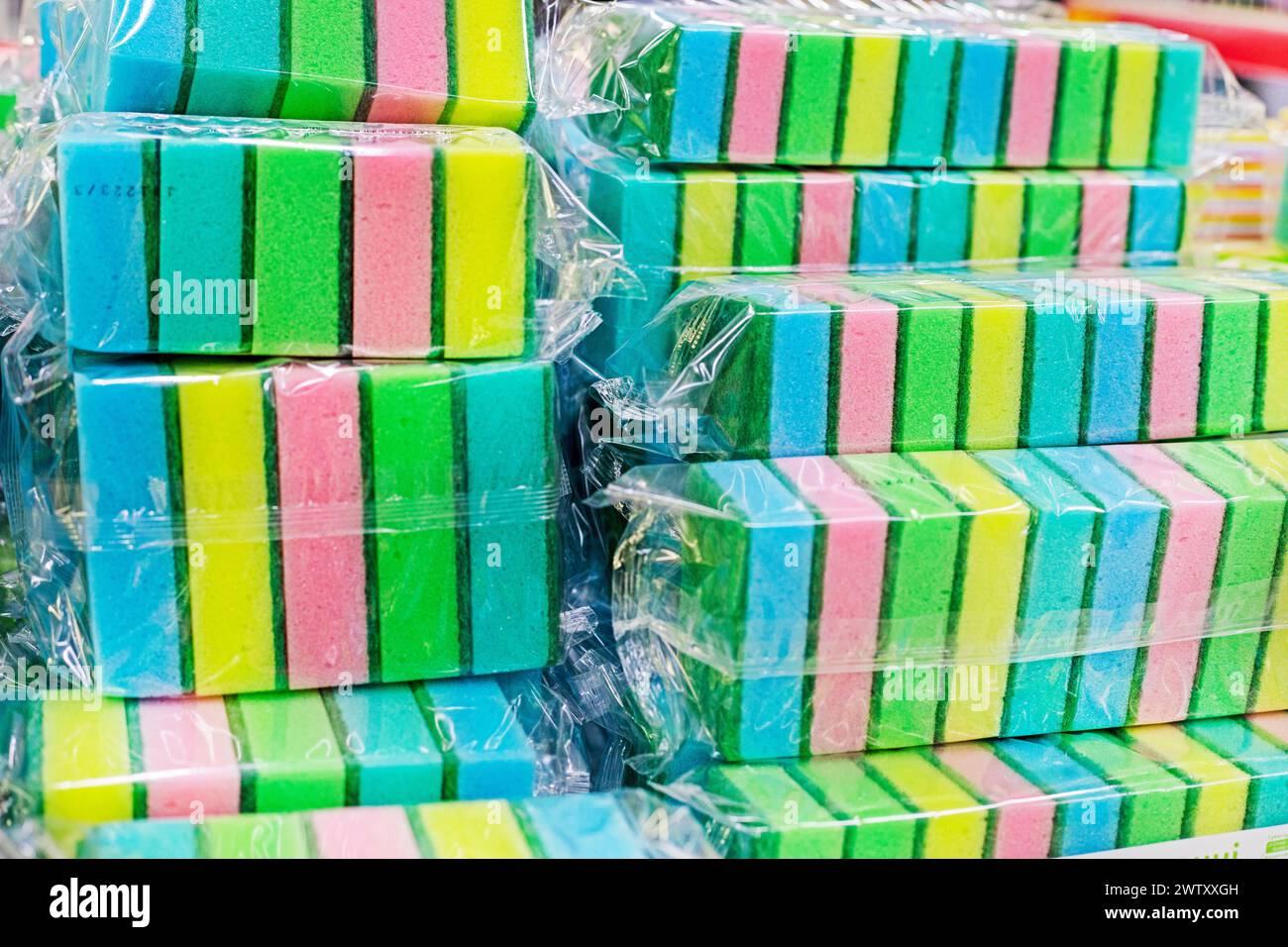 Sponge packed hi-res stock photography and images - Alamy