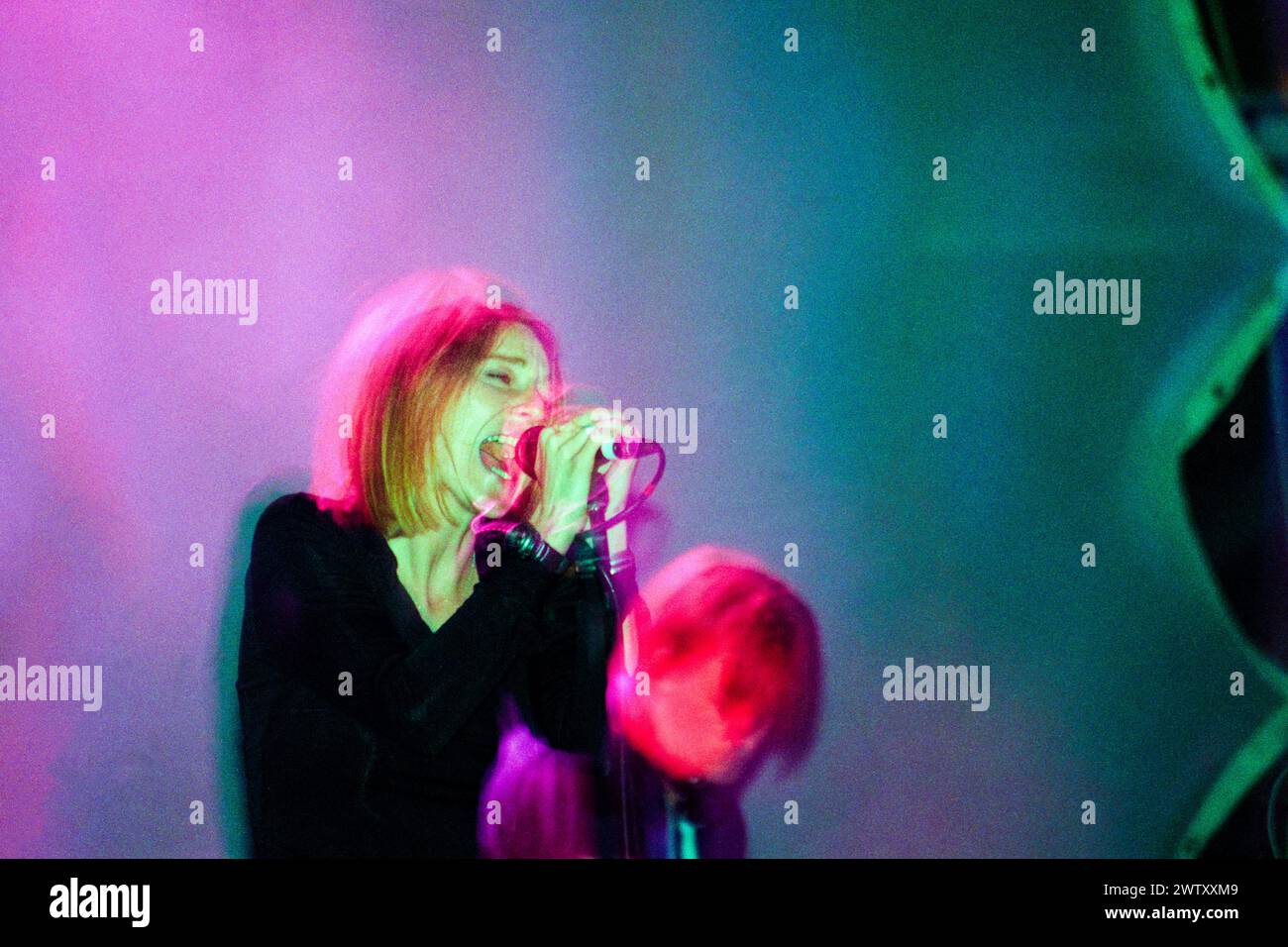 PORTIHEAD, BRISTOL FREE CONCERT, 1998: Beth Gibbons of Portishead ...