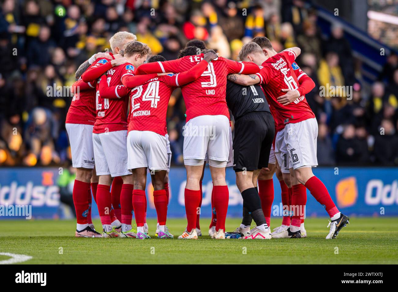 Brondby, Denmark. 17th, March 2024. The players of Silkeborg IF unite ...