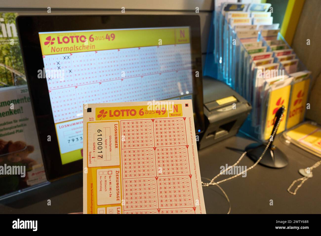 Lotto terminal hi-res stock photography and images - Alamy