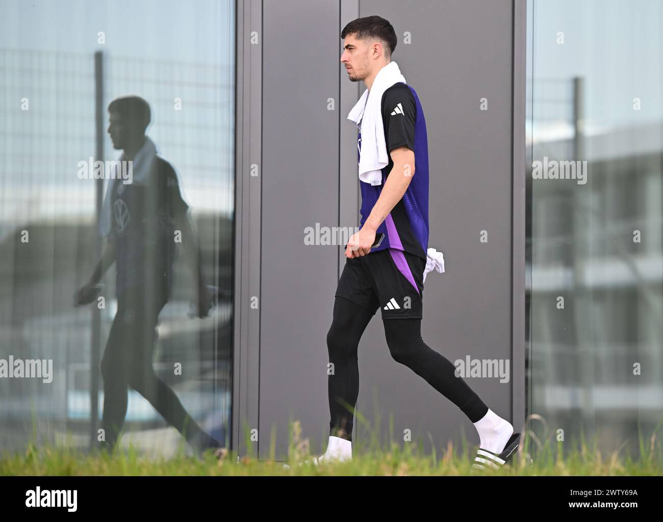 20 March 2024, Hesse, Frankfurt/Main: Soccer: National team, before the ...