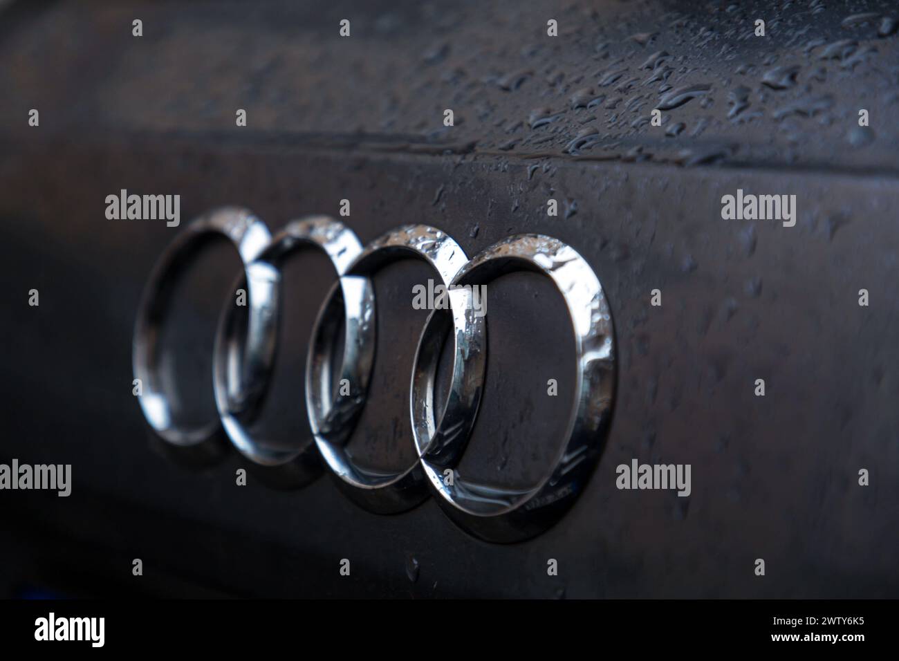 Audi logo hi-res stock photography and images - Alamy