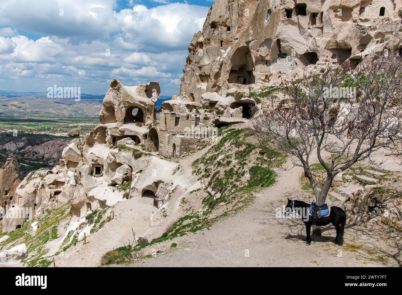 Turkey cave houses hi-res stock photography and images - Alamy