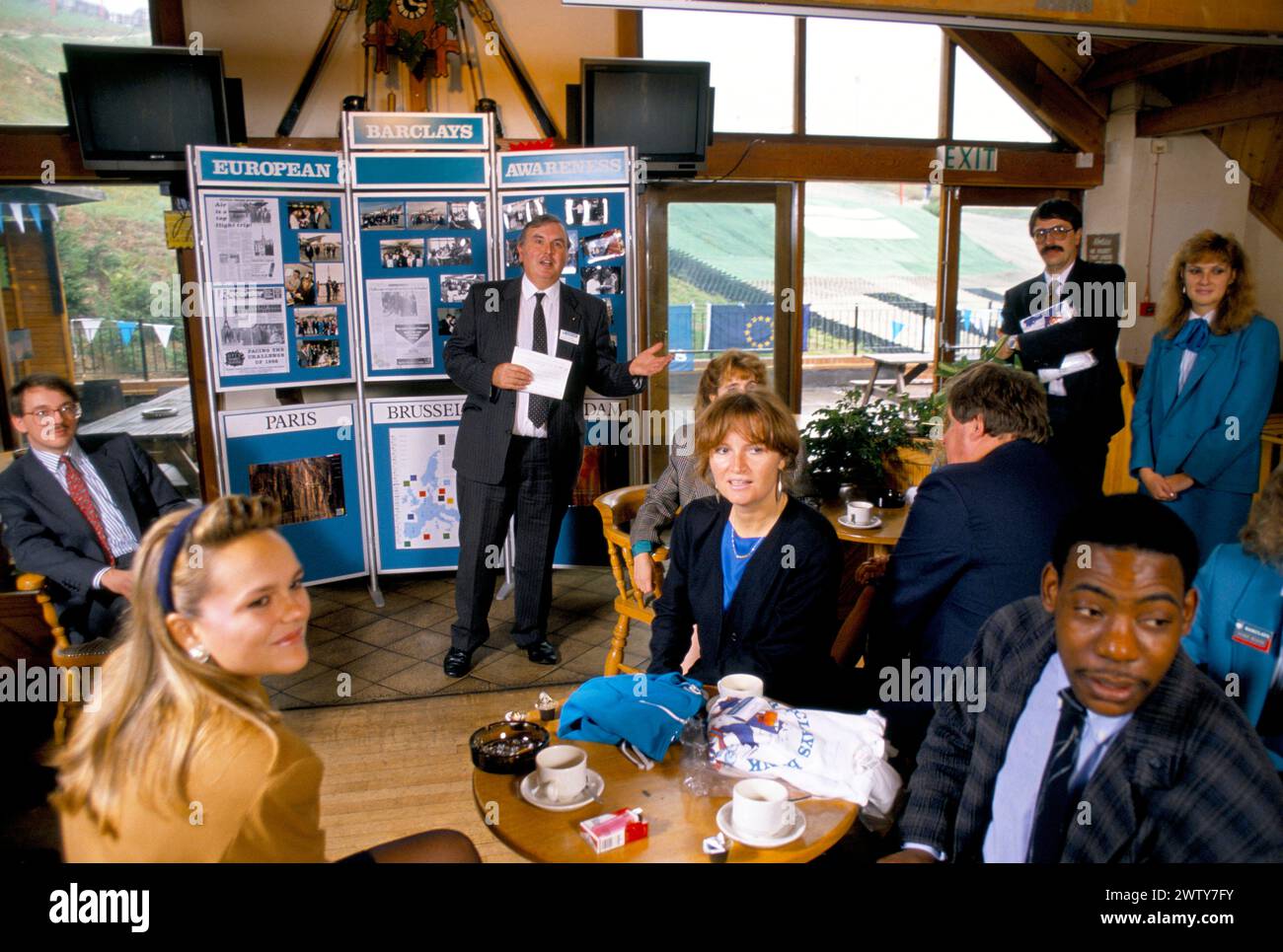 Staff 1990s hi-res stock photography and images - Alamy