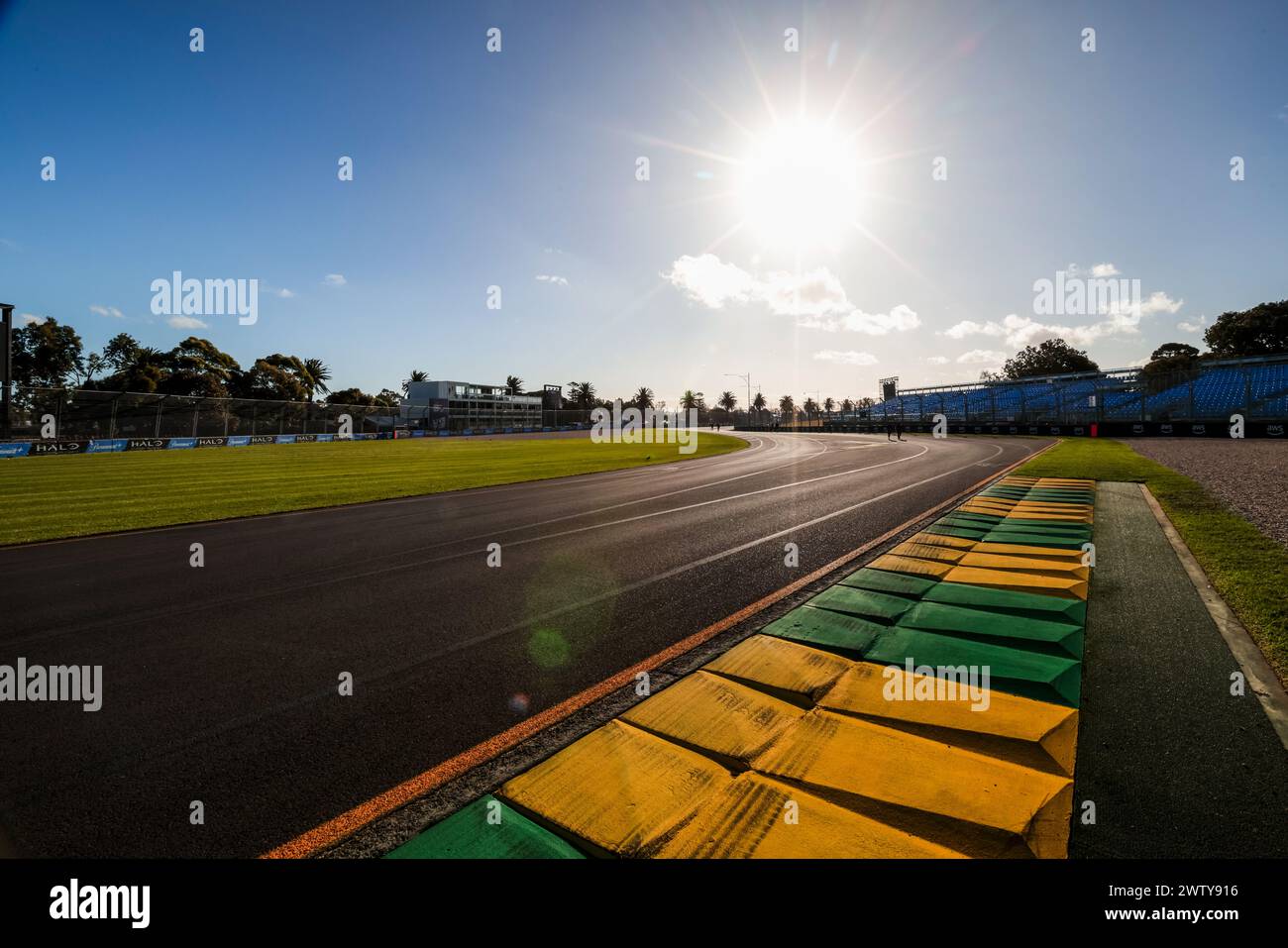 Melbourne f1 circuit track hi-res stock photography and images - Alamy