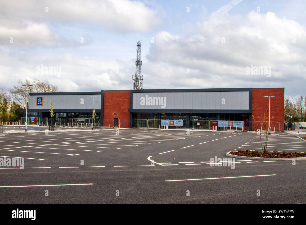 New Aldi Store at Preston Docks, UK. Aldi's newest supermarket ...