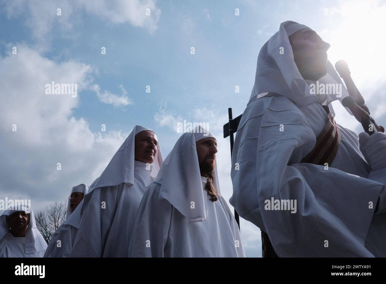 RECORD DATE NOT STATED Spring Equinox: Druid Order Marks Seasonal ...