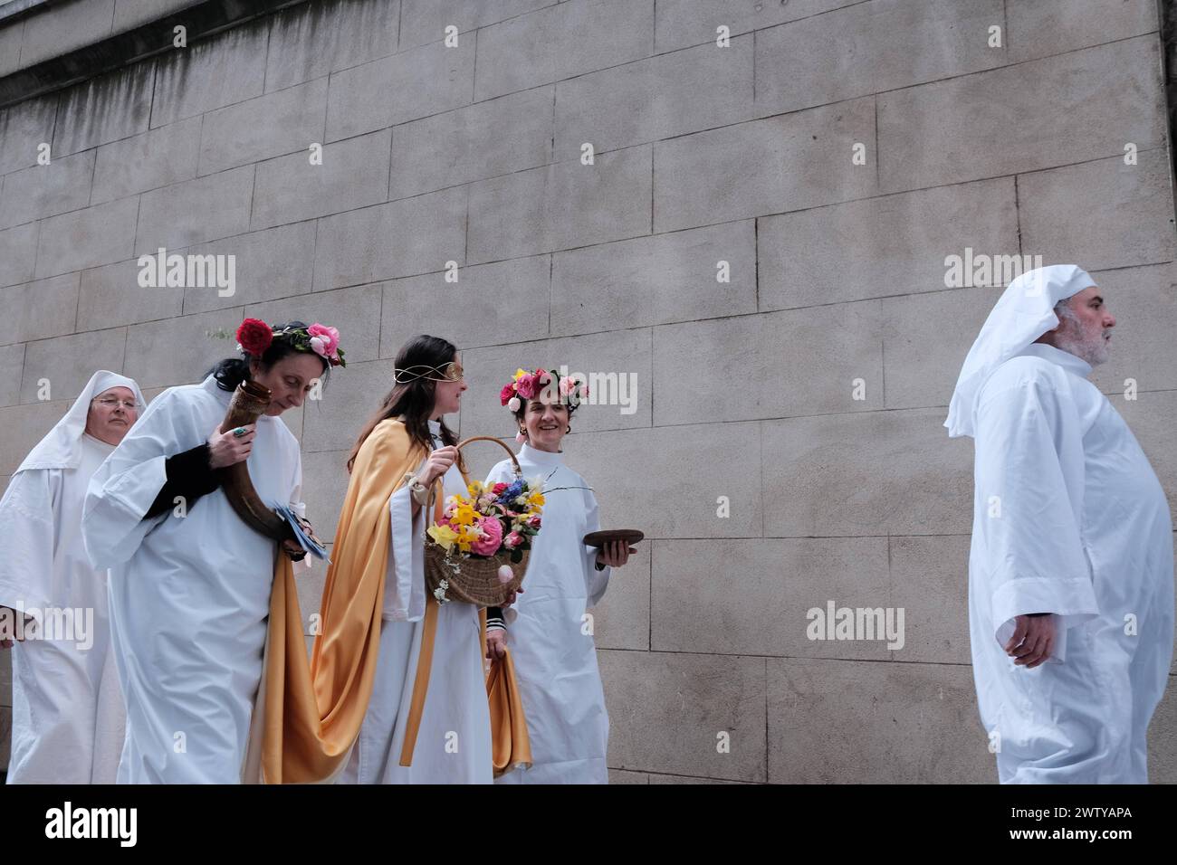 RECORD DATE NOT STATED Spring Equinox: Druid Order Marks Seasonal ...