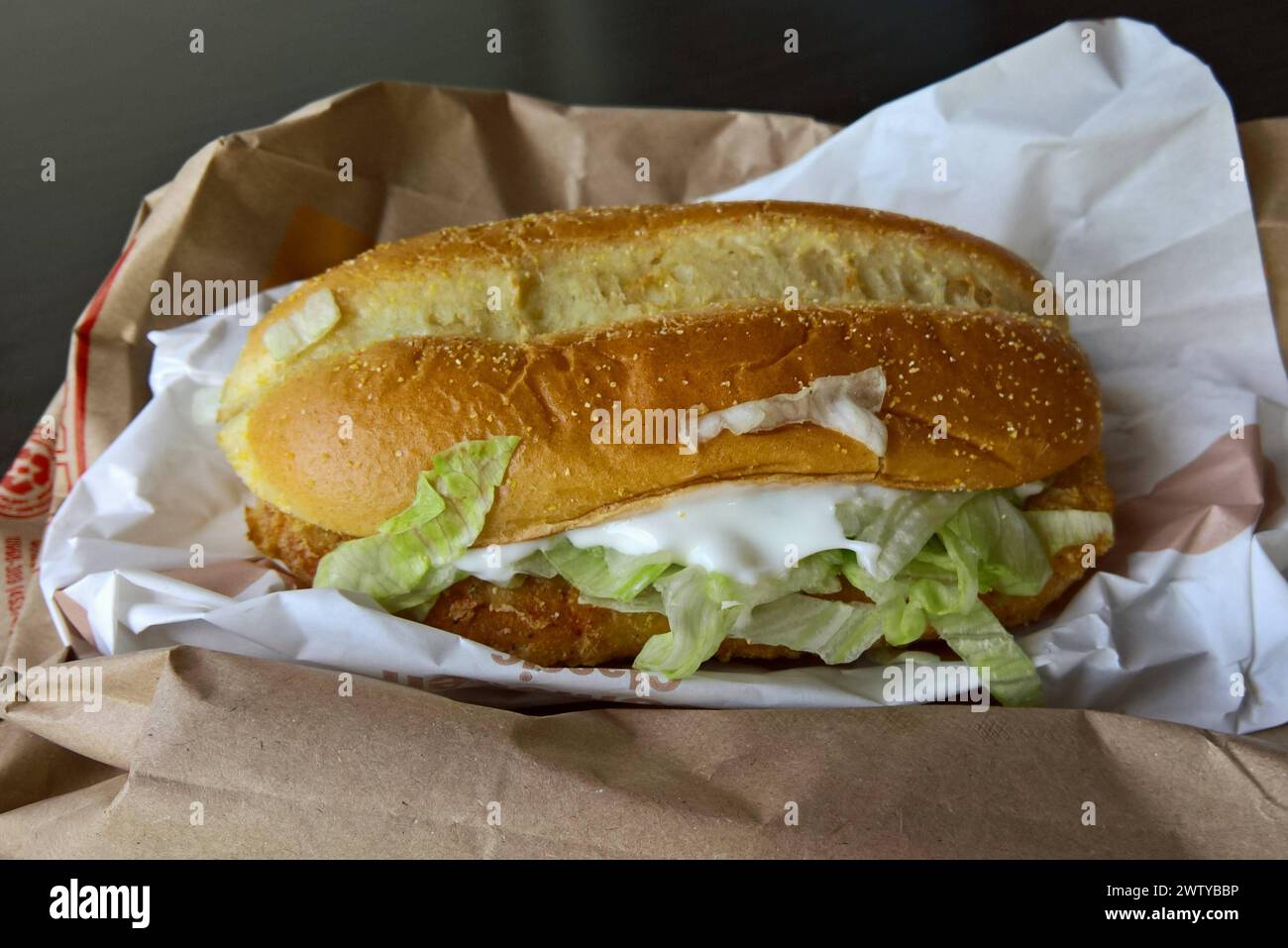 Der McChicken Classic ist eine Variante des Chickenburgers mit ...