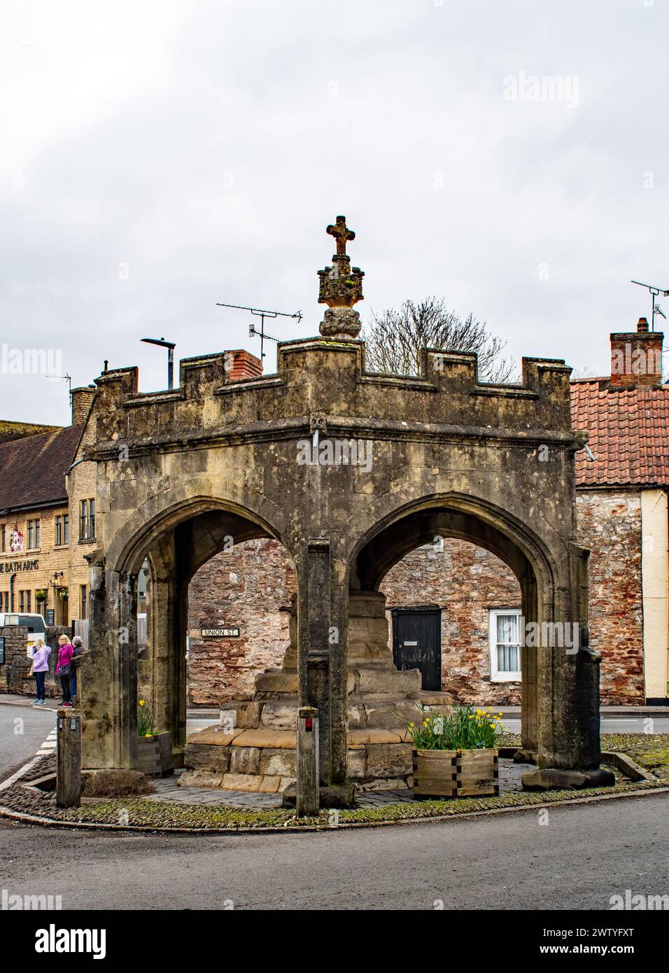 The Cheddar Cross, Cheddar, Somerset. UK Stock Photo - Alamy