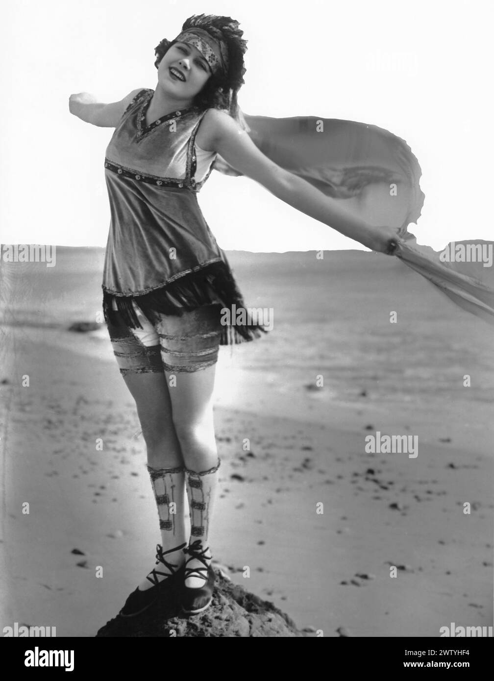 Bathing beauties hi-res stock photography and images - Alamy