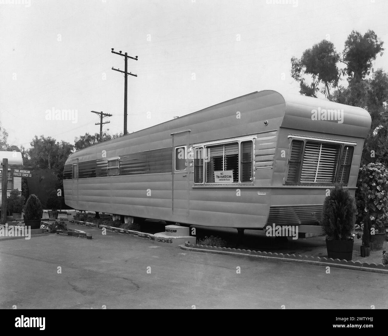 Mobile home lifestyle Black and White Stock Photos & Images - Alamy