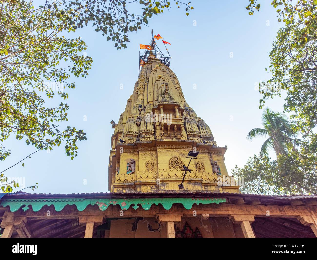 02 25 2024 Vintage Old Mankeshwar Shiv Temple Hansraj Ln, Byculla East ...