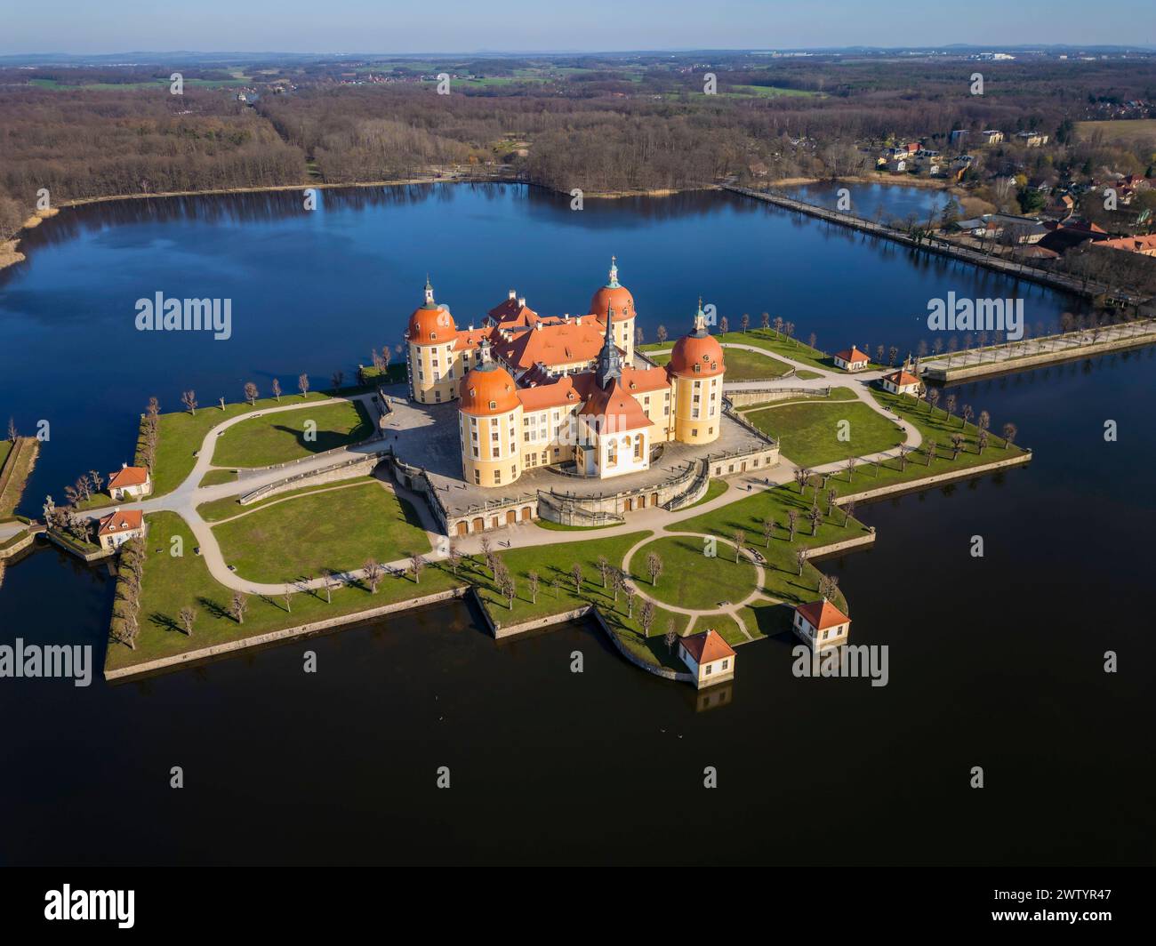 Barockschloss Moritzburg Das Schloss Moritzburg liegt in der ...