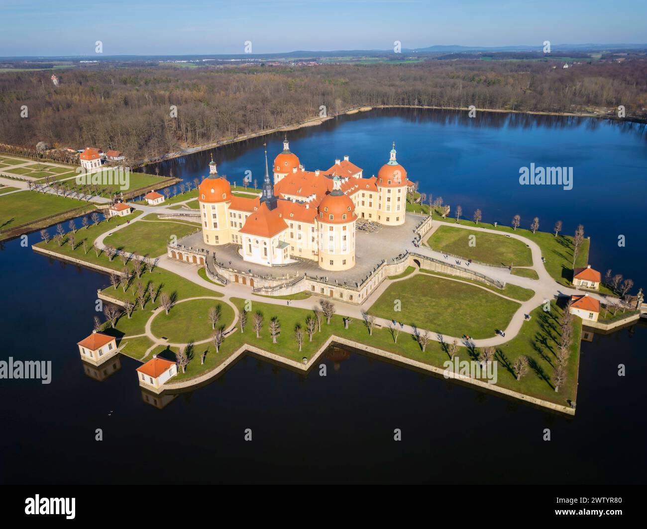 Barockschloss Moritzburg Das Schloss Moritzburg liegt in der gleichnamigen Gemeinde Moritzburg ...