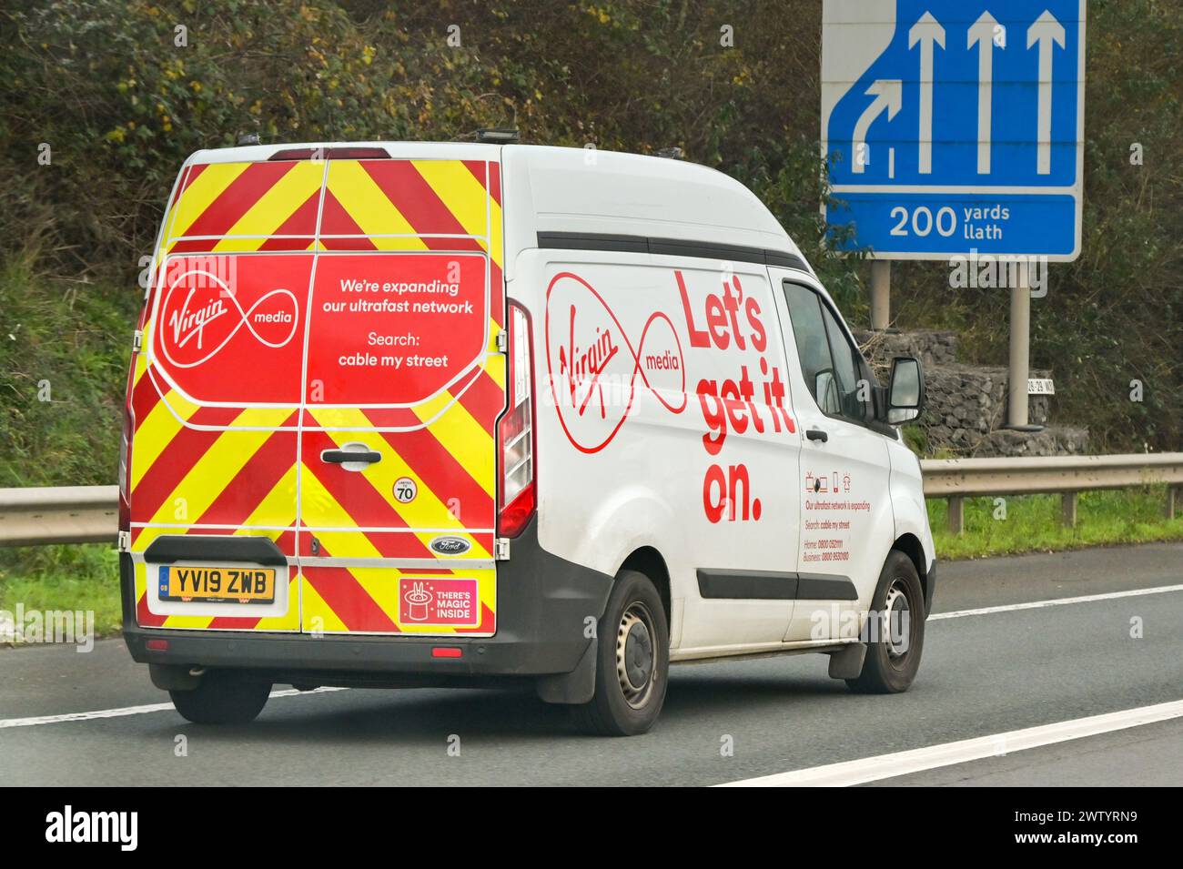 M4 road signs uk hi-res stock photography and images - Alamy