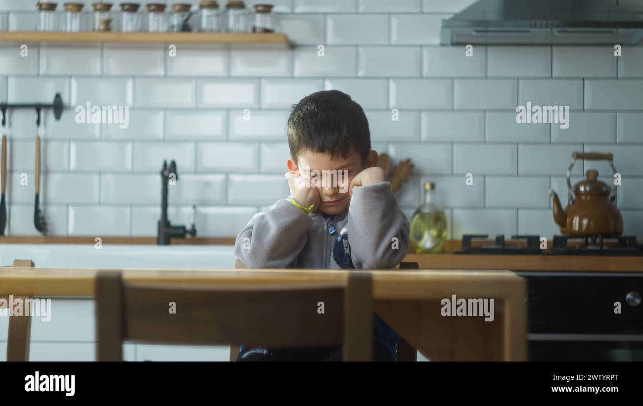 Emotional trauma children hi-res stock photography and images - Alamy
