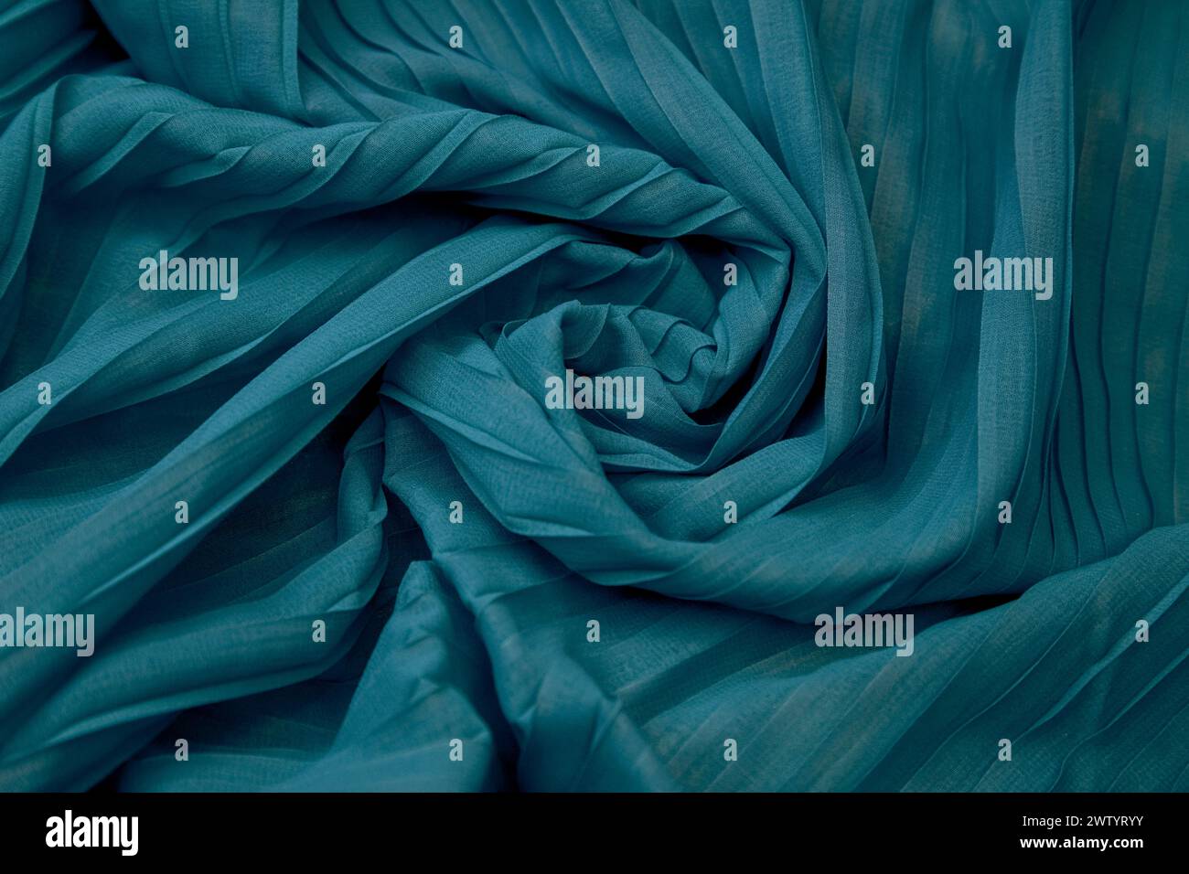 Fabric folds hi-res stock photography and images - Alamy