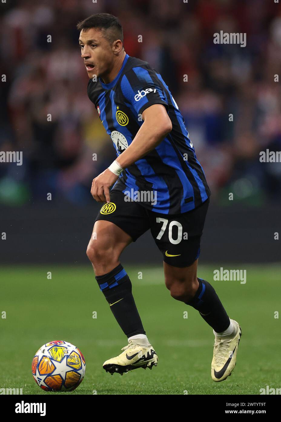 Alexis sanchez champions league 2024 hi-res stock photography and ...