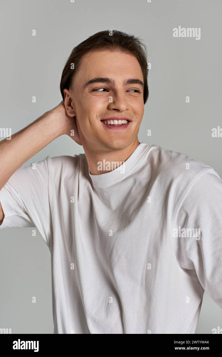 Simple t hi-res stock photography and images - Alamy